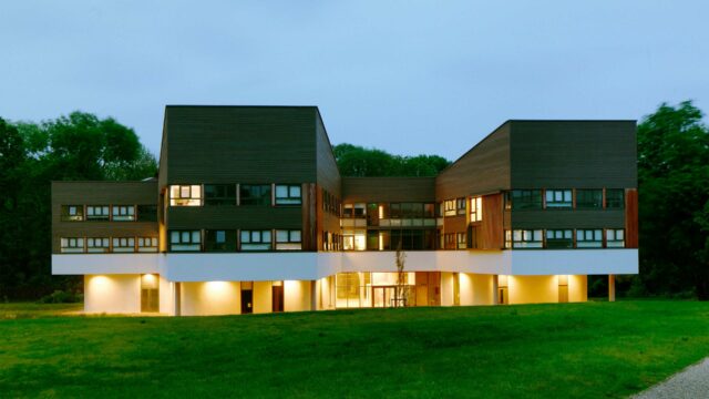 Internat du lycée Alexandre Denis – CELNIKIER / GRABLI / ARCHITECTES